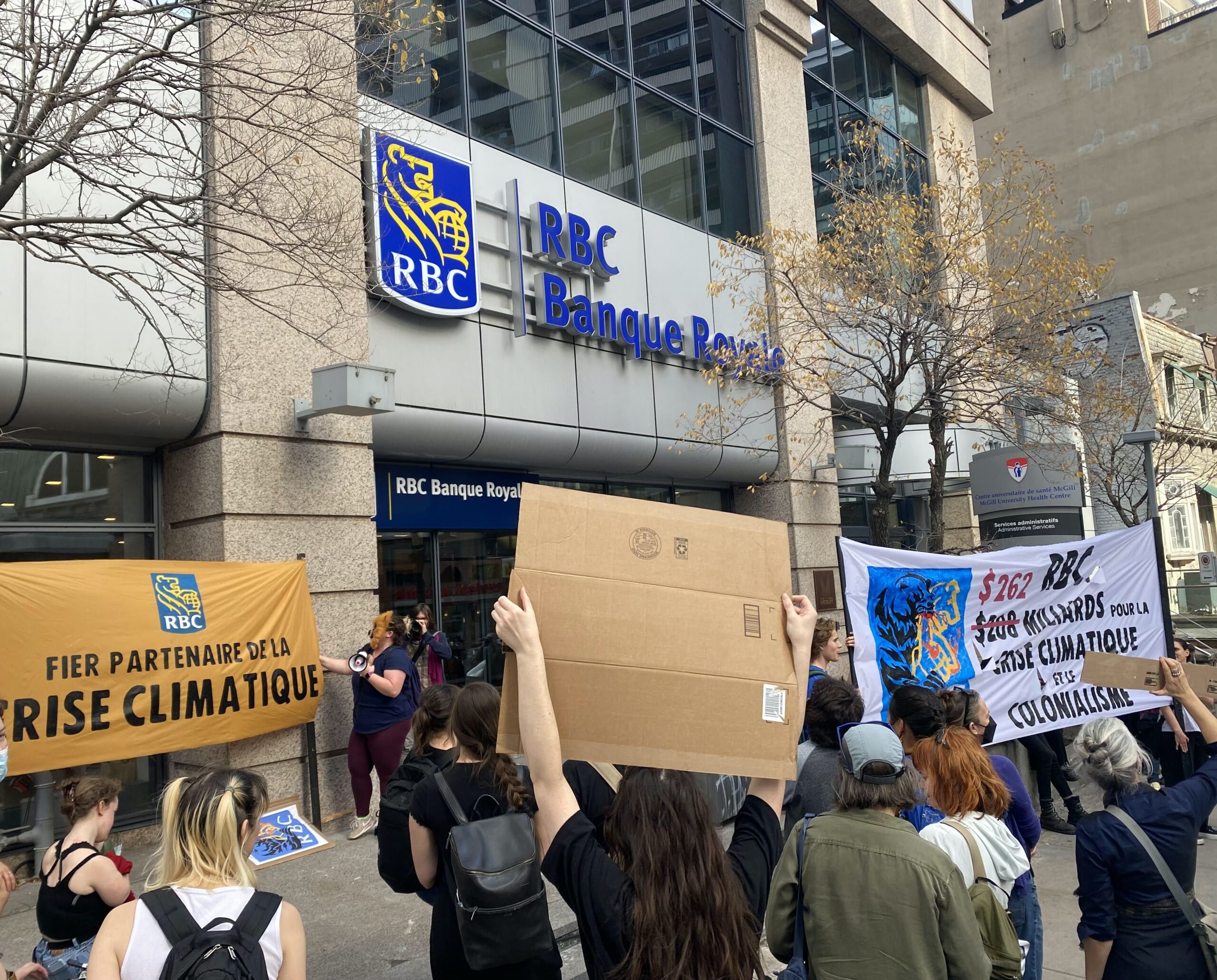 Demonstration Against RBC Held at McGill - The McGill Daily